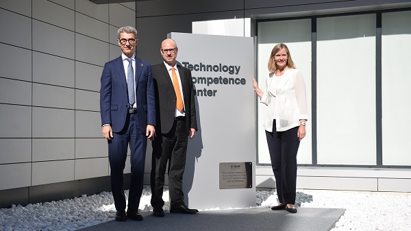 BASF Española Opens an Automotive Technology Competence Center in Spain