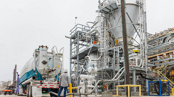 ExxonMobil Begins Operations at Large-scale Advanced Recycling Facility